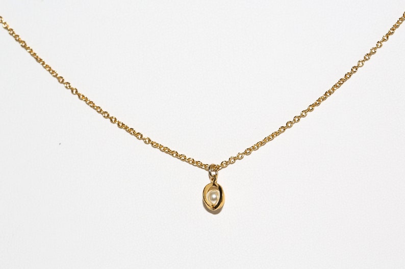 Caged Pearl Necklace - Etsy