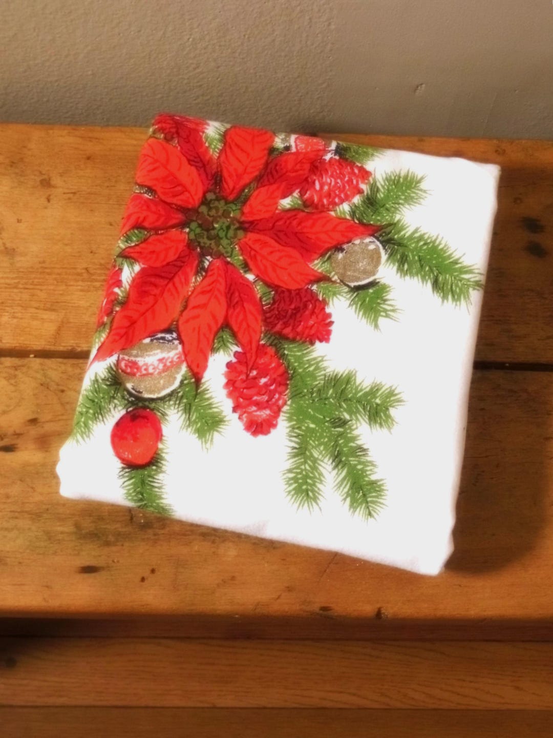 1950's Fallani & Cohn CHRISTMAS PINE Tablecloth: Poinsettias, Pinecones ...