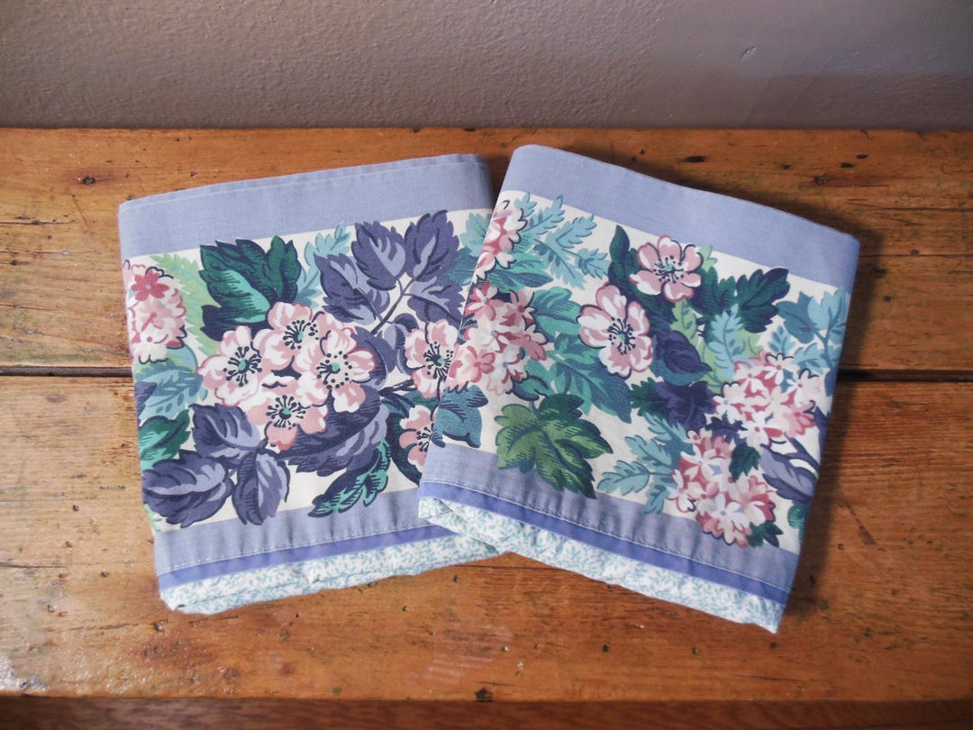 2 Laura Ashley "ashbourne" Standard Pillowcases: Hydrangea Floral, Pink ...