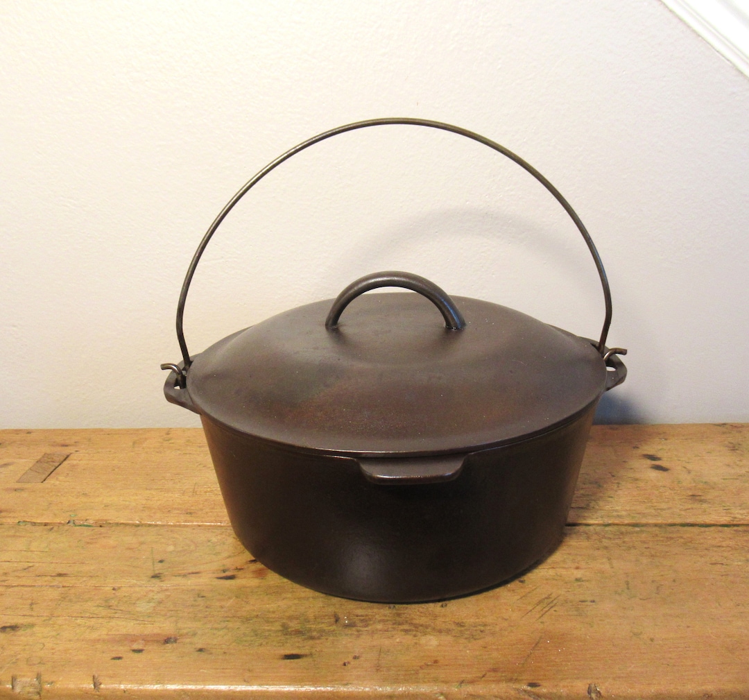 Mid-century Unmarked #8 Cast Iron Dutch Oven W/ Lid Restored & Seasoned ...