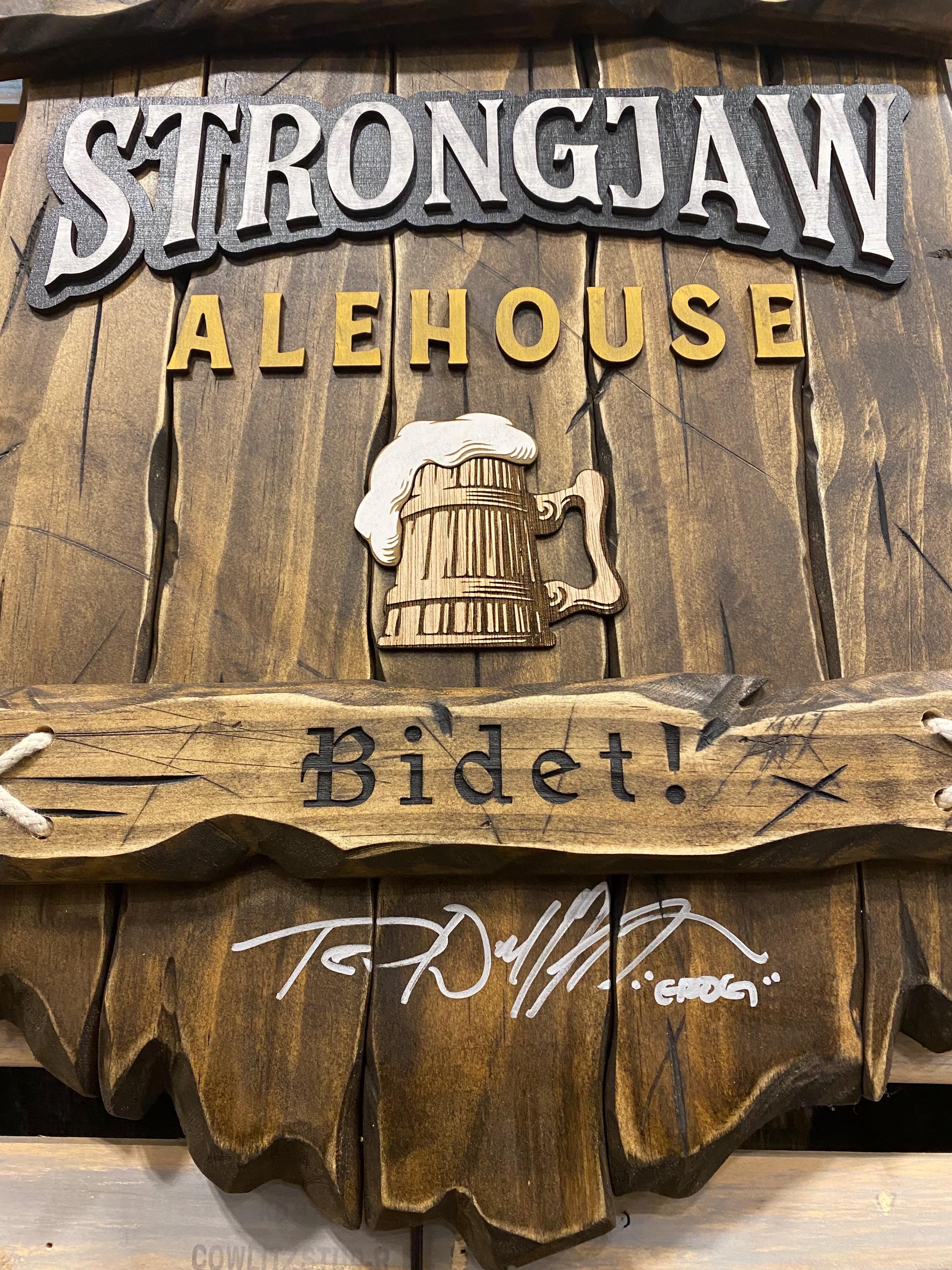 Strongjaw Alehouse Wood Sign | Crit Role Grog - Etsy