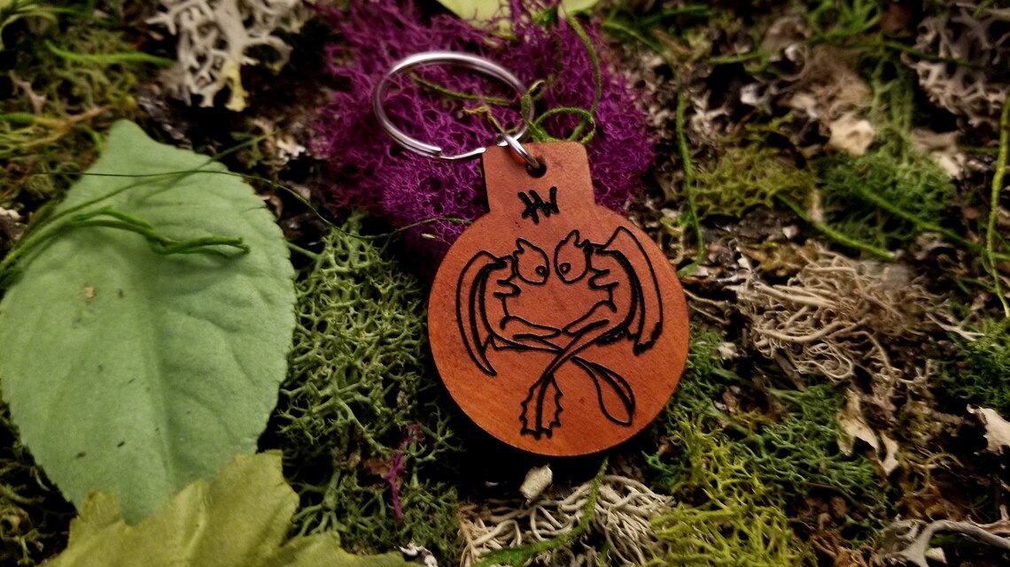 Leather Toothless Light Fury & Night Light Keychains and HTTYD | Etsy