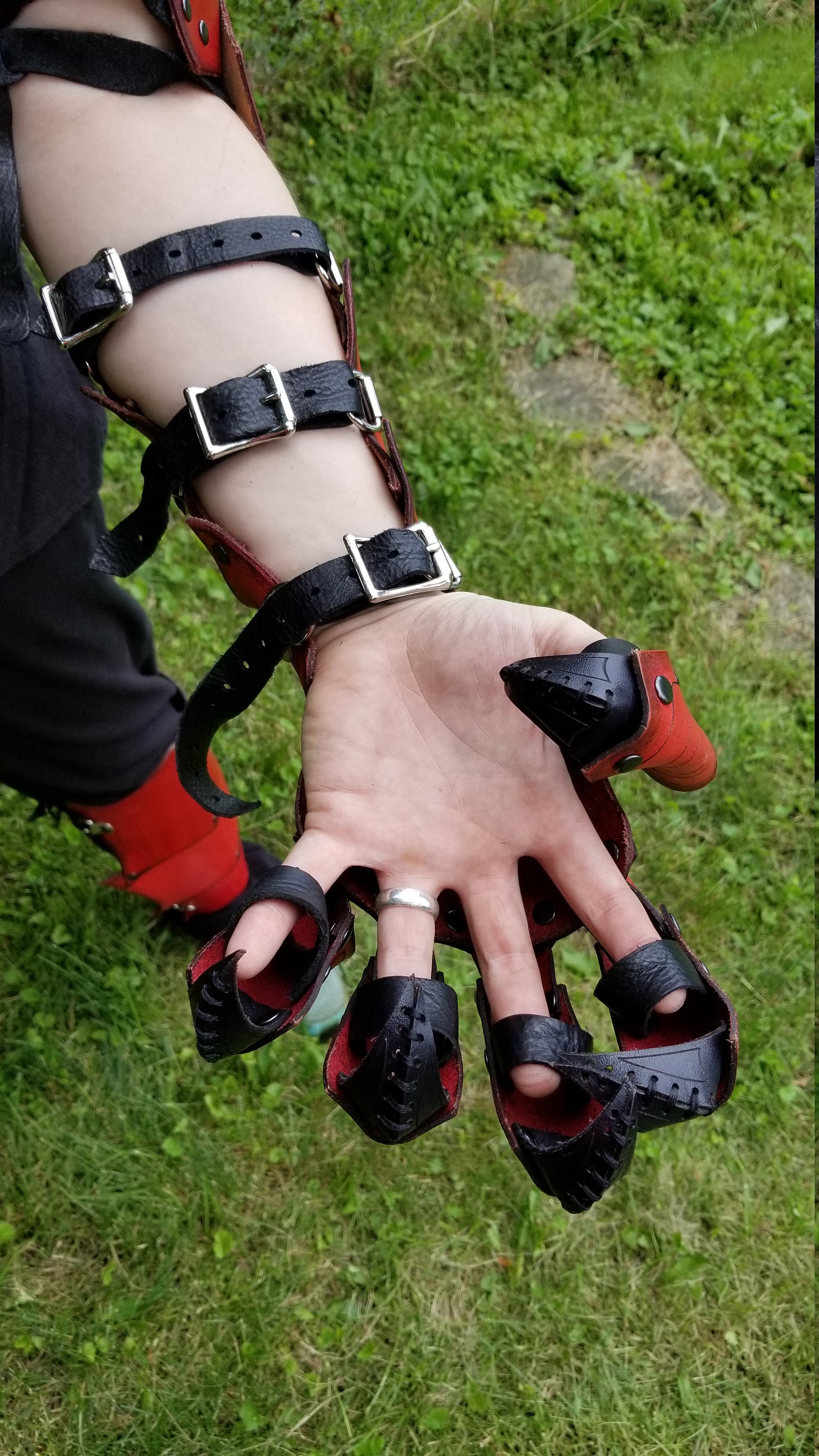 Genuine Leather Dragon Claw Gauntlets with Elbow Armor | Etsy