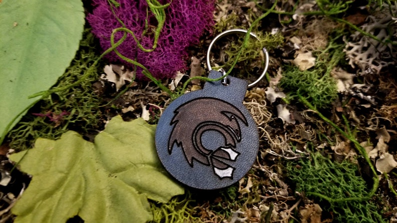 Leather Toothless Light Fury & Night Light Keychains and HTTYD | Etsy