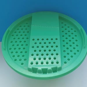 Vintage Tupperware Jadeite Green Plastic Colander With Cheese Grater ...