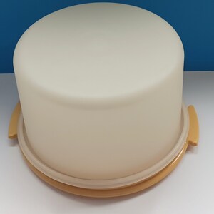 Vintage Plastic Tupperware Cake Carrier, Retro 1970s Tupperware Harvest ...