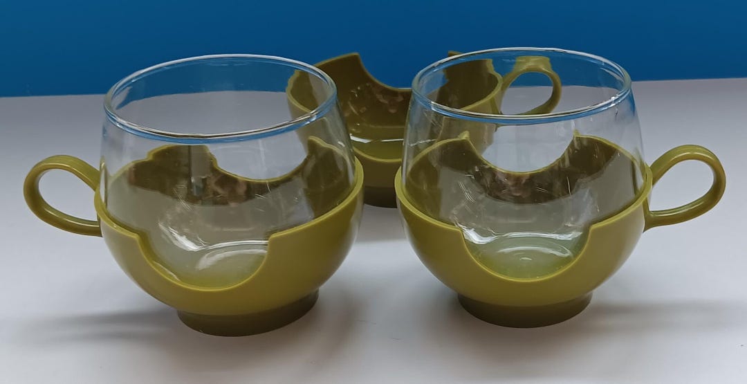 Set of Two Vintage Pyrex Glass Roly Poly Cups With Three Plastic ...