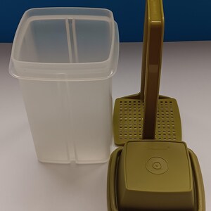Vintage Tupperware Pickle Keeper: Retro Deli Container #1330-4 - Etsy