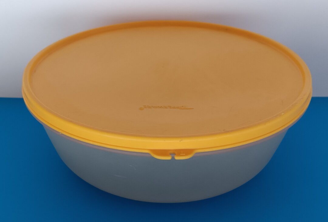Vintage Tupperware Bowl With Yellow Top, Retro Three Quart Tupperware ...