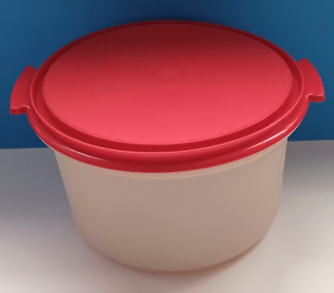 Vintage Tupperware Plastic Cake Carrier, Retro 1970s Red Tupperware ...