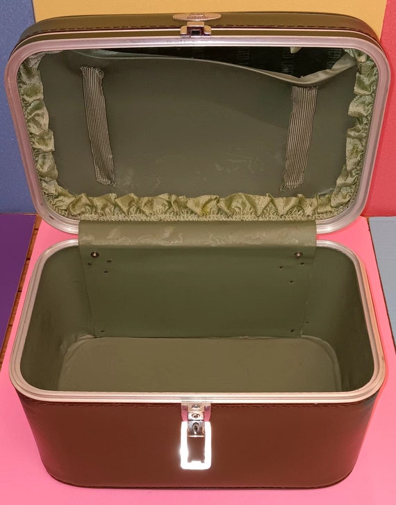 Vintage Sears Avocado Green Train Case, Mid Century T… - Gem
