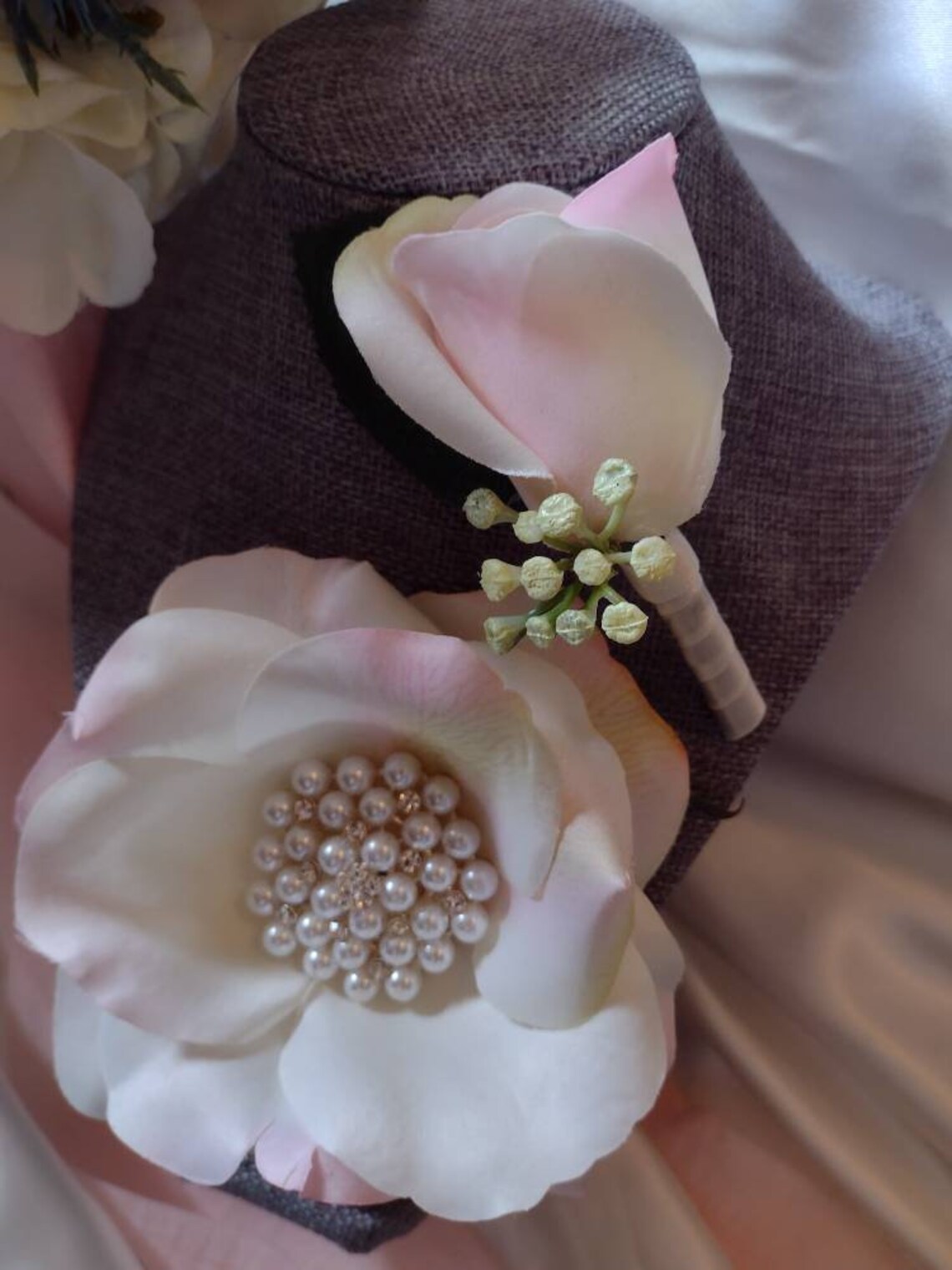 Soft and Romantic Creamy White and Pale Pink Roses Bouquet - Etsy