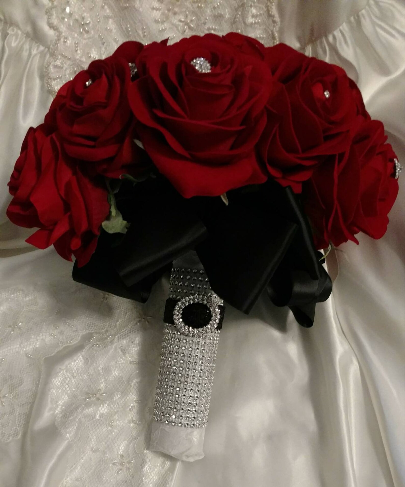 Red & Black Bridal Bouquet - Etsy
