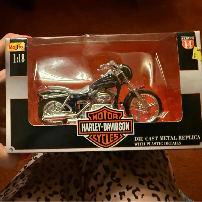Harley-davidson Die Cast Metal Replica Motorcycle 1:18 Scale - Etsy
