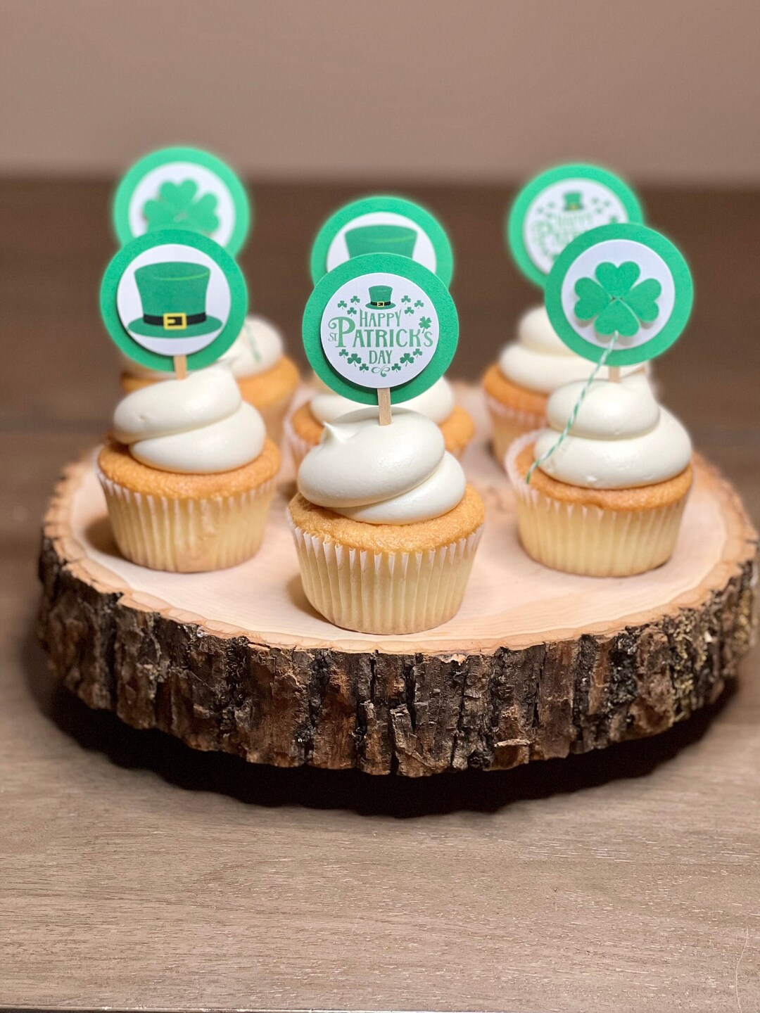 St. Patrick's Day Cupcake Toppers / Clover Cupcake Toppers / St ...