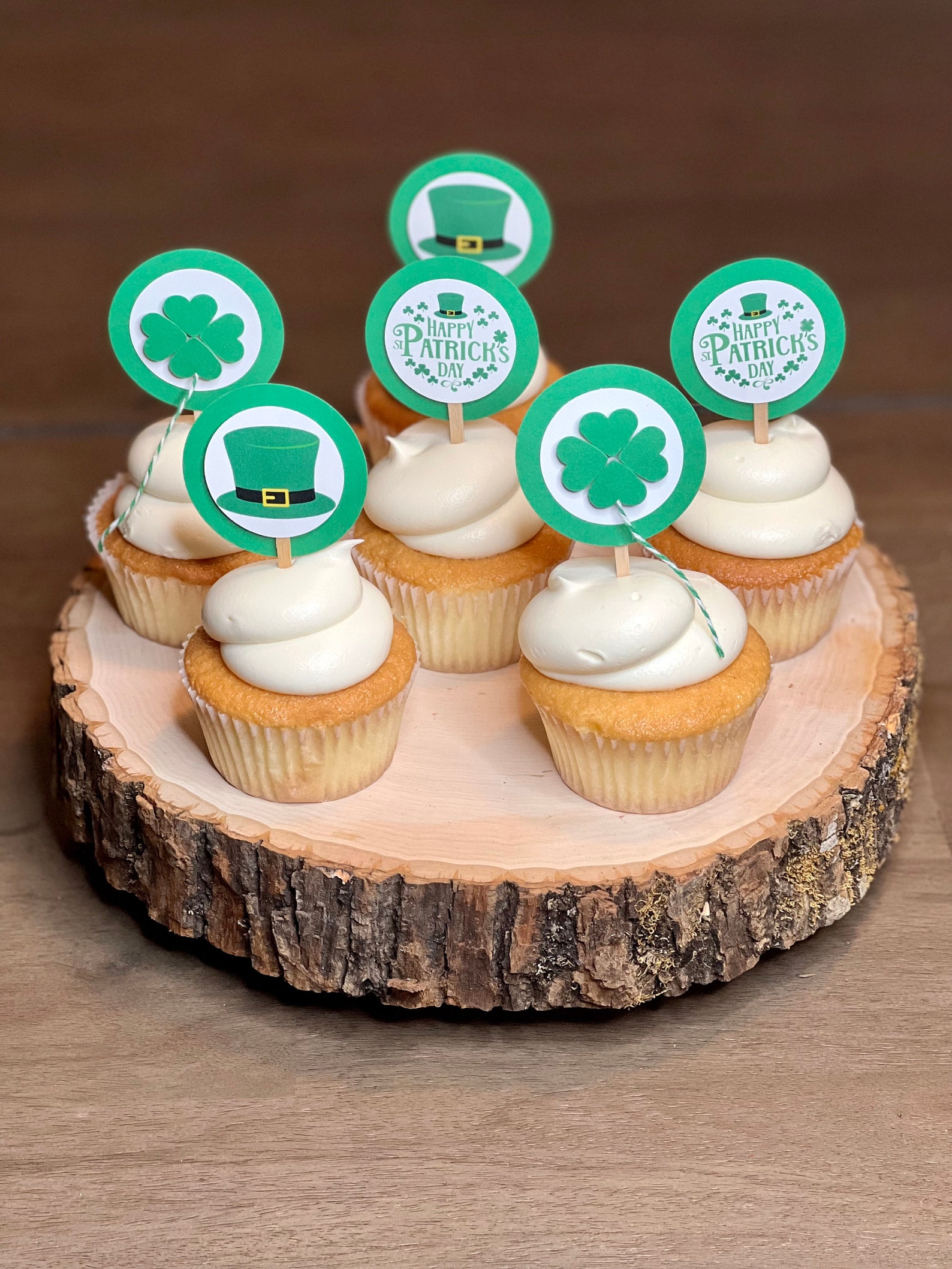 St. Patrick's Day Cupcake Toppers / Clover Cupcake Toppers / St ...