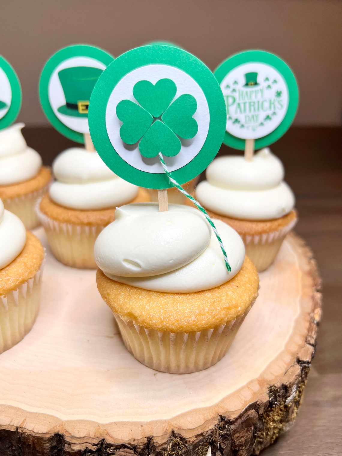 St. Patrick's Day Cupcake Toppers / Clover Cupcake Toppers / St ...