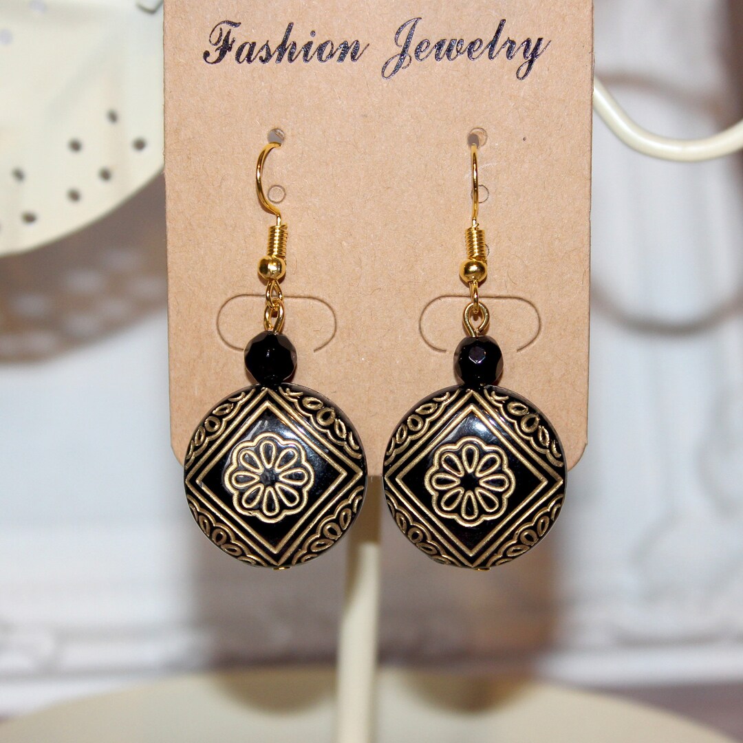 Flapper 1920's Earrings Art Deco Style Black & Gold Carved Focal Bead ...