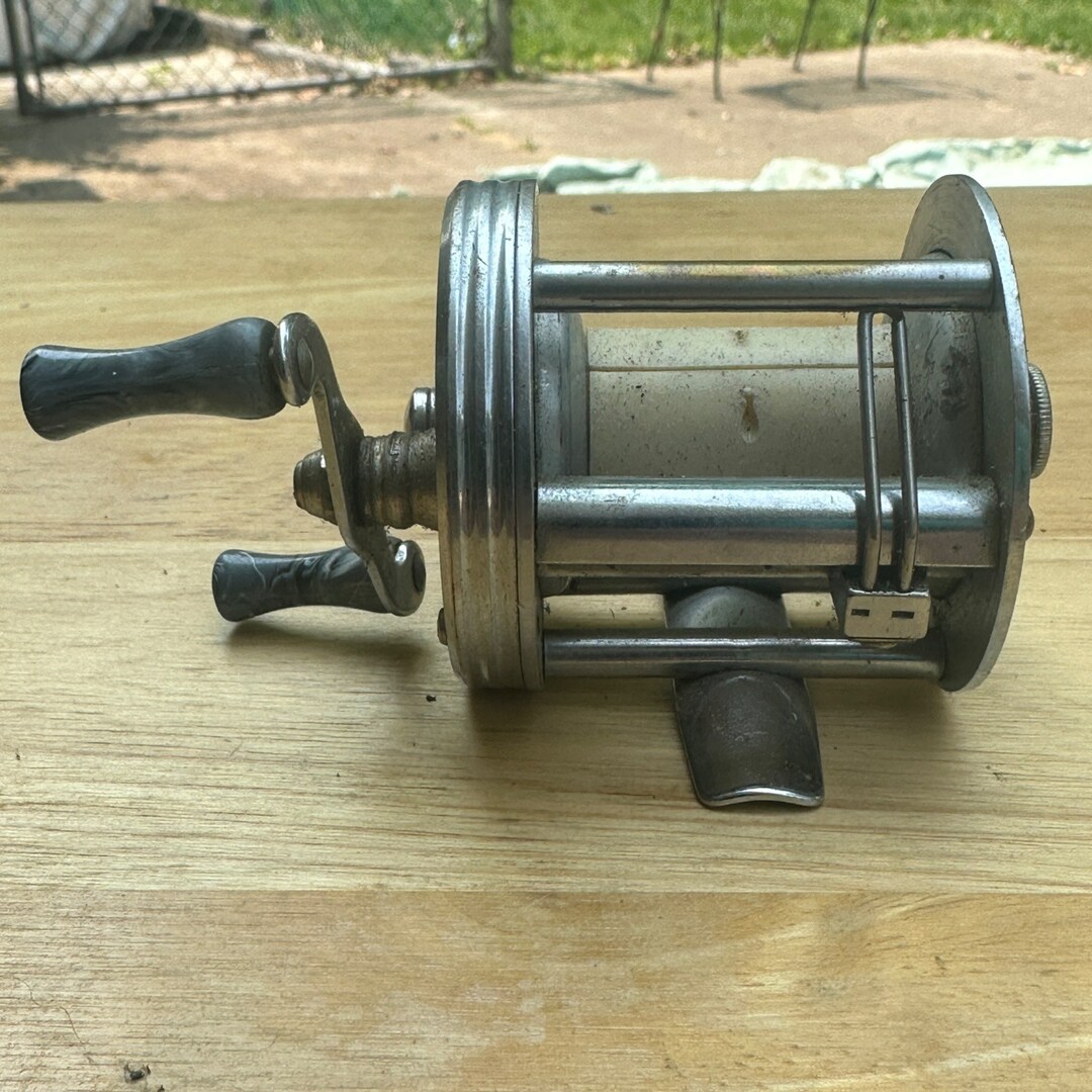 Vintage Bronson Mercury Casting Reel - Embossed End Plates - Etsy