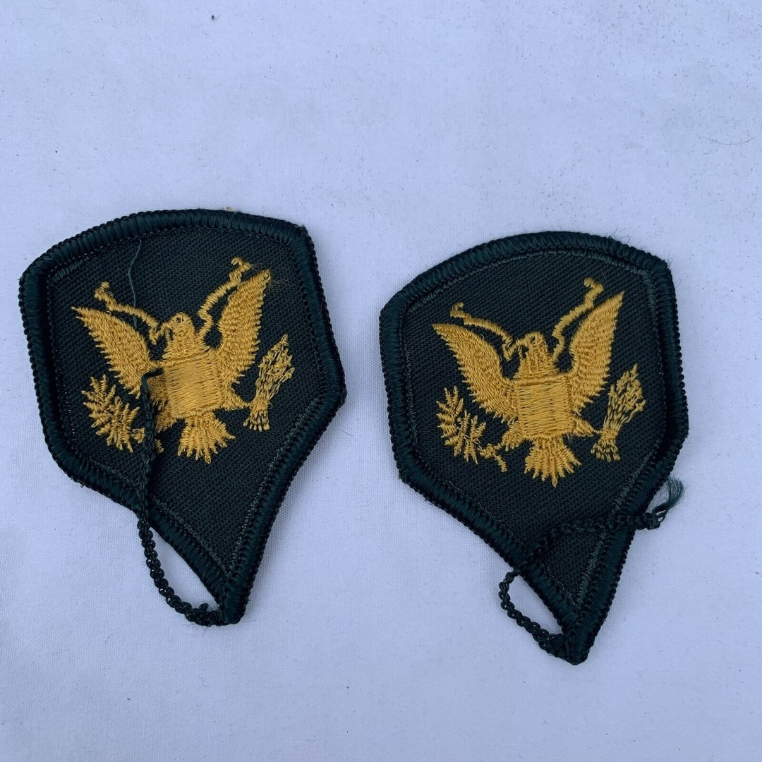 US Army Specialist Third Class E-4 Rank Patch Eagle Holding Arrows Set ...