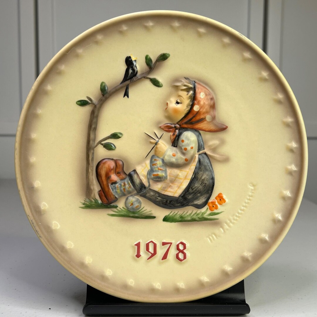 M.J. Hummel Happy Pastime 1978 Annual Plate, 8th Edition Germany ...