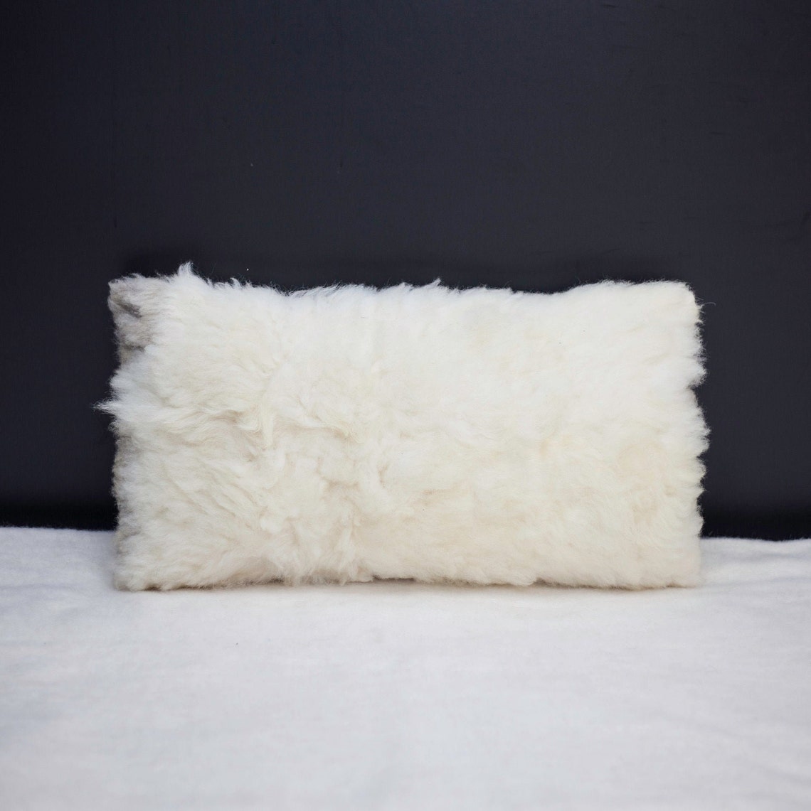 Natural Sheep Skin Pillow , Lamb Fur Pillow, Fluffy Wool Pillow Cover ...