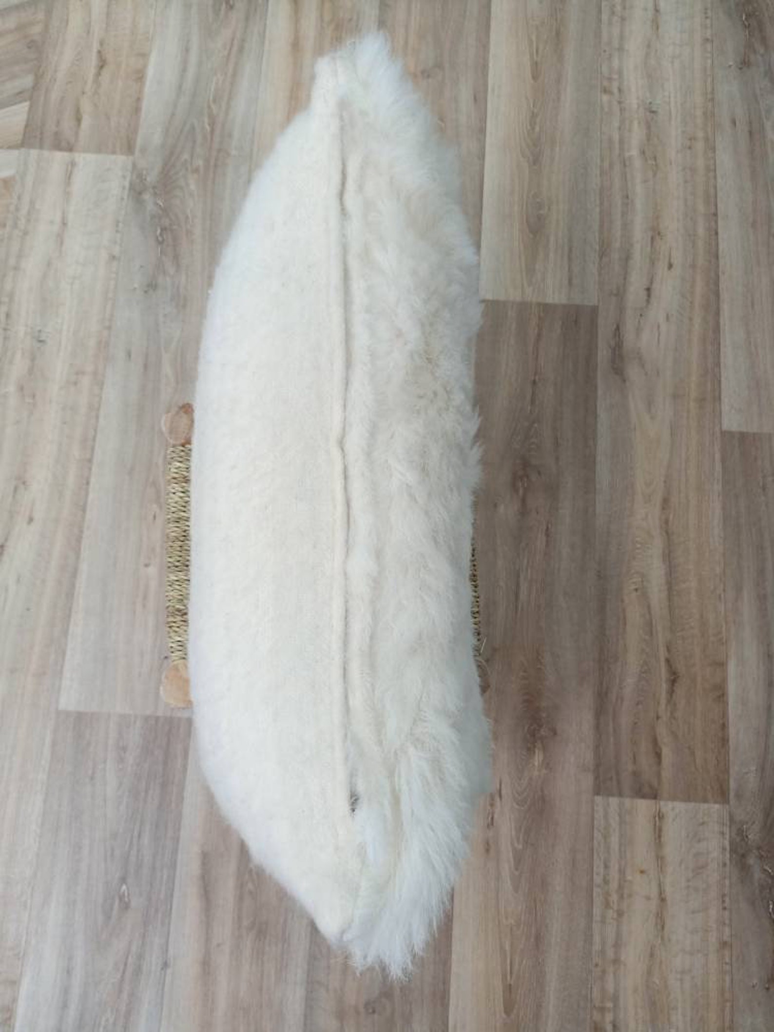Natural Sheep Skin Pillow , Lamb Fur Pillow, Fluffy Wool Pillow Cover ...