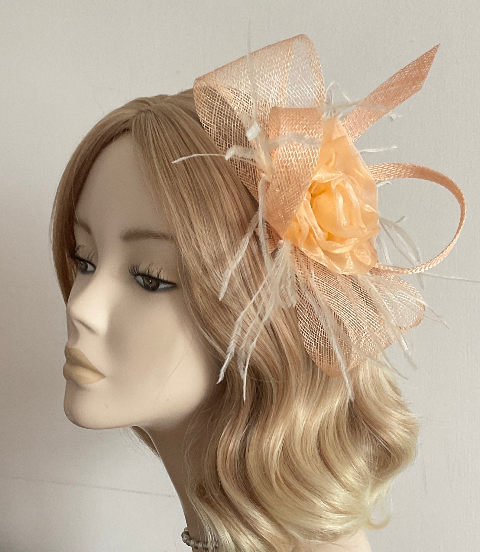 A PEACH and IVORY FASCINATOR Made of Sinamay Ostrich - Etsy UK