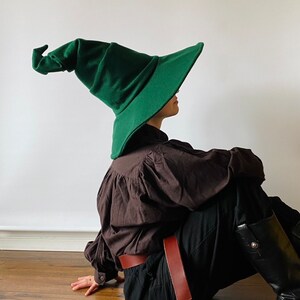 Green crooked Mage Witch Hat / Wizard Hat / Pointy Hat / Mage, Sorcerer ...