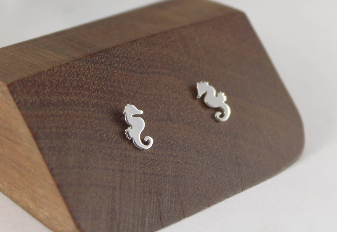Tiny Seahorse Studs Silver Seahorse Earrings Beach - Etsy