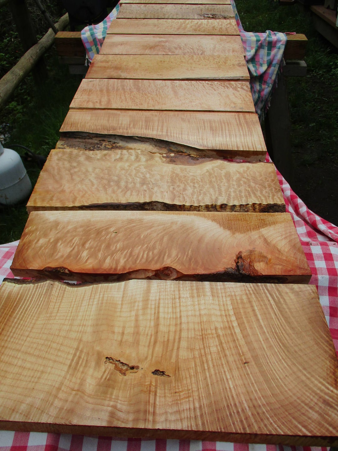 Maple Boards ,boards of Figured Maple ( Quilted, Flame, Burl, Spault ...