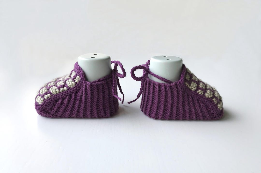 Two Color Easy Booties KNITTING PATTERN | 6-9 Month | Very Detailed ...
