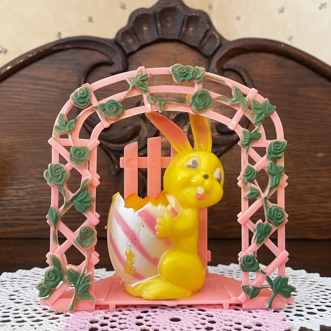 Vintage Easter Bunny, Egg, Rose Trellis, RARE 1960s Corwin Plastic ...