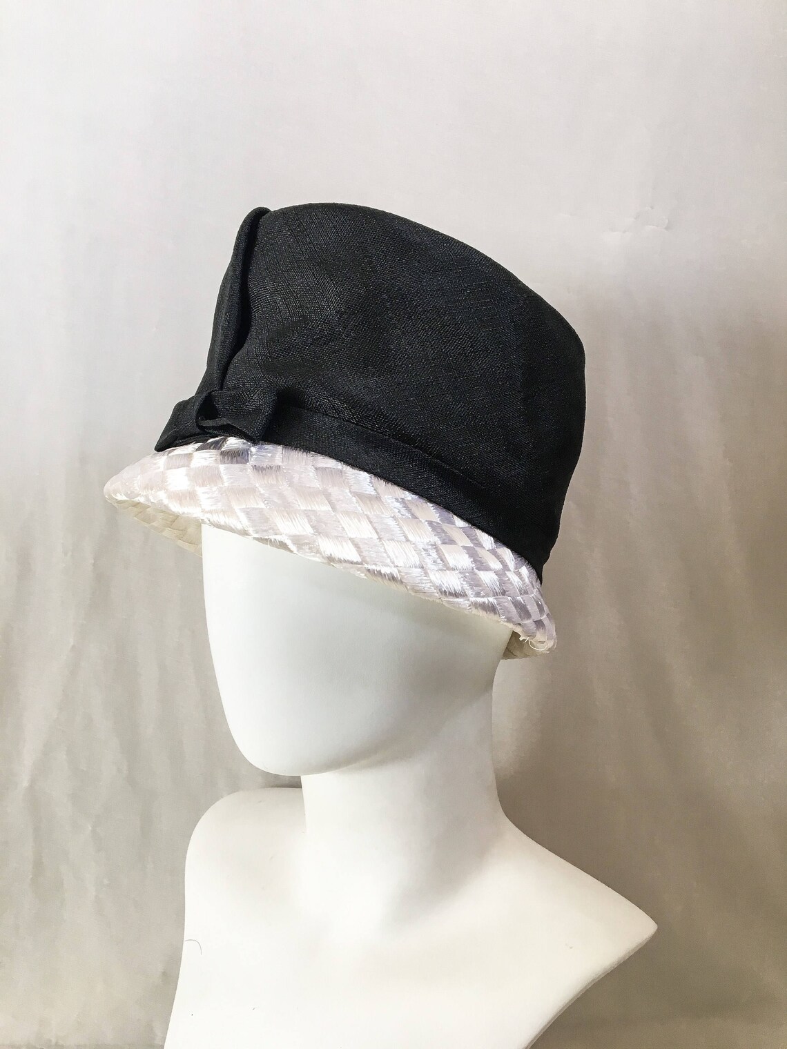 Vintage 50s 60s Black & White Straw Mod Bucket Hat / Mid - Etsy