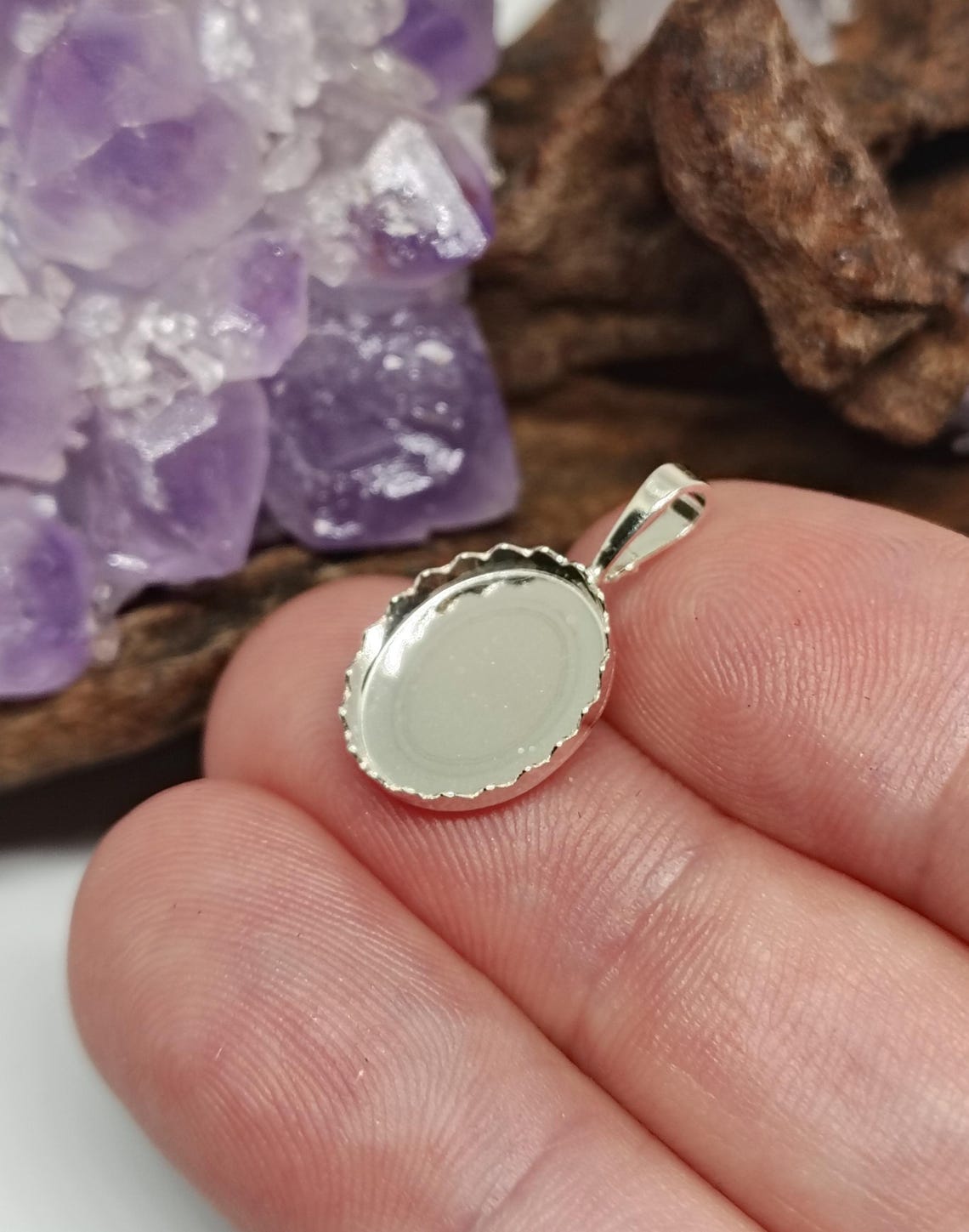 Oval (7x5 - 14x10) Fancy Cabochon (cab) Sterling Silver Pendant ...