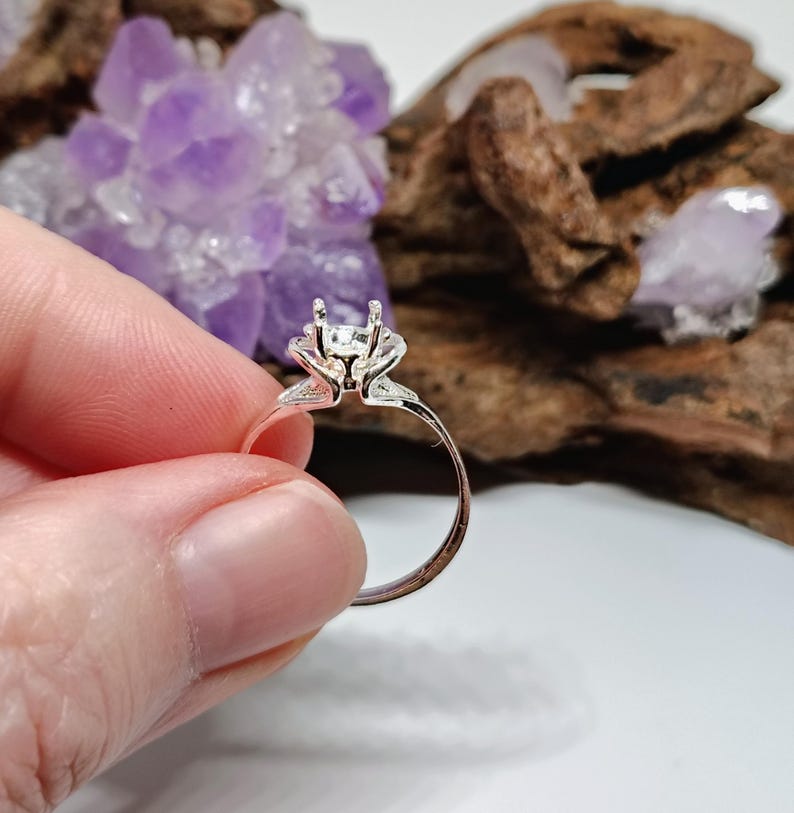 5mm Round Petal Solitaire Sterling Silver Pre-notched RING Setting (E35 ...