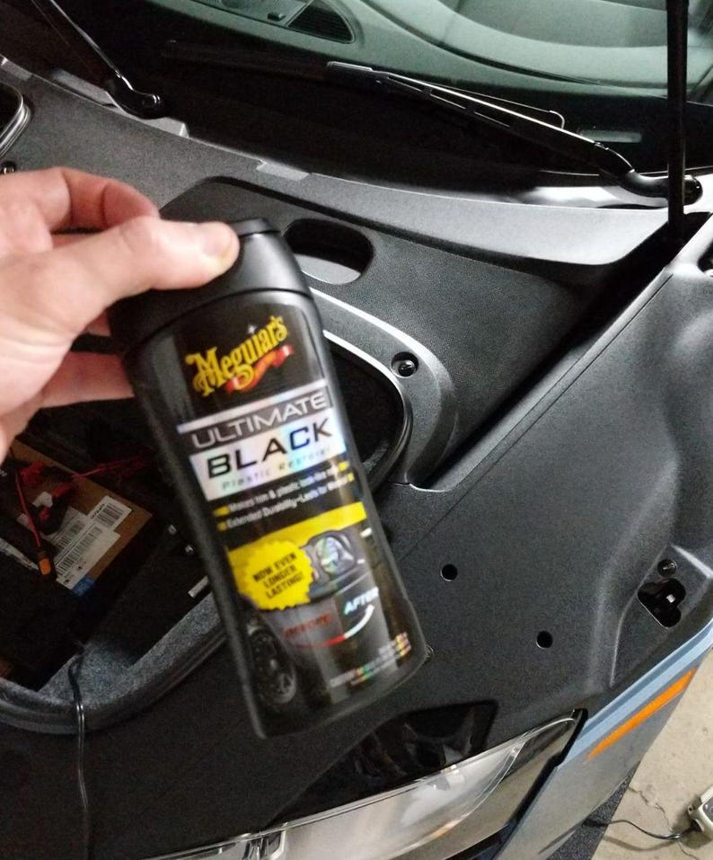 Meguiar's Ultimate Black Plastic Restorer, Long-lasting UV Protection ...