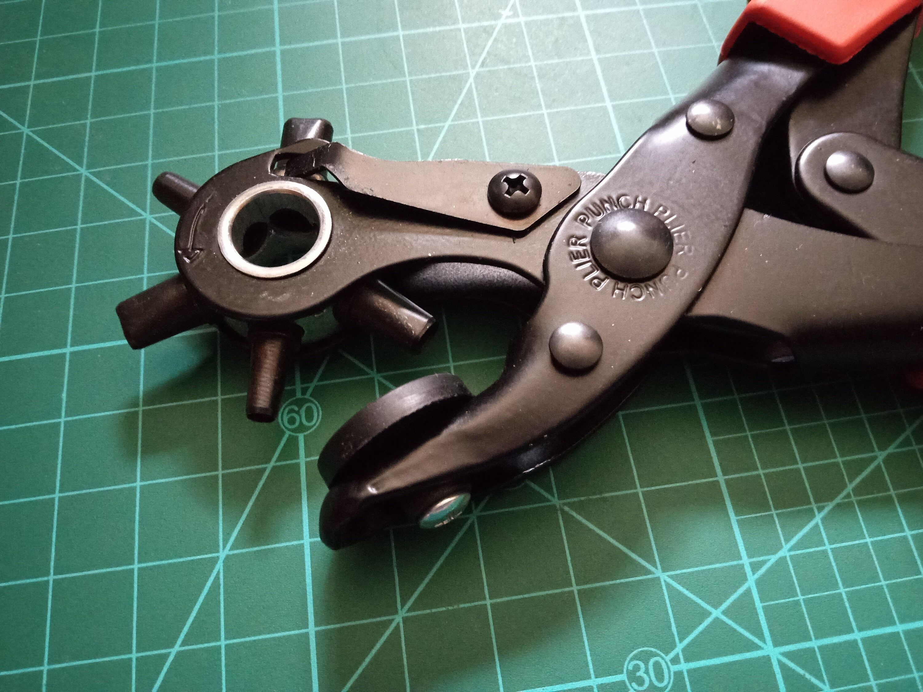 Leather Hole Punch, Round and Oval Revolving Turning Rotary Leather ...