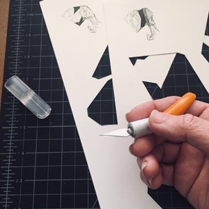Fiskars Fingertip Finger Loop Detail Craft Knife, 7 Inch, 163050-1001 ...
