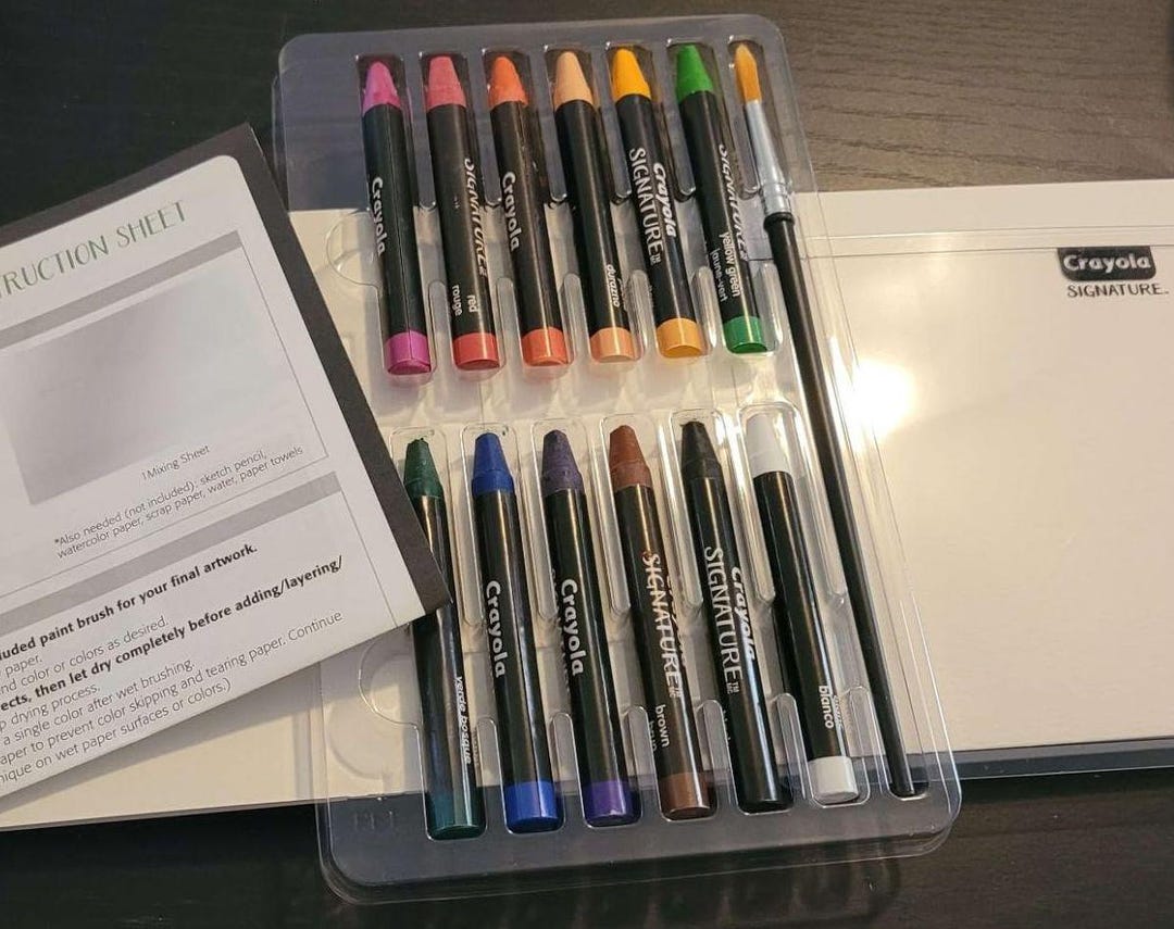 12 Crayola Signature Premium Watercolor Crayons With Paintbrush ...