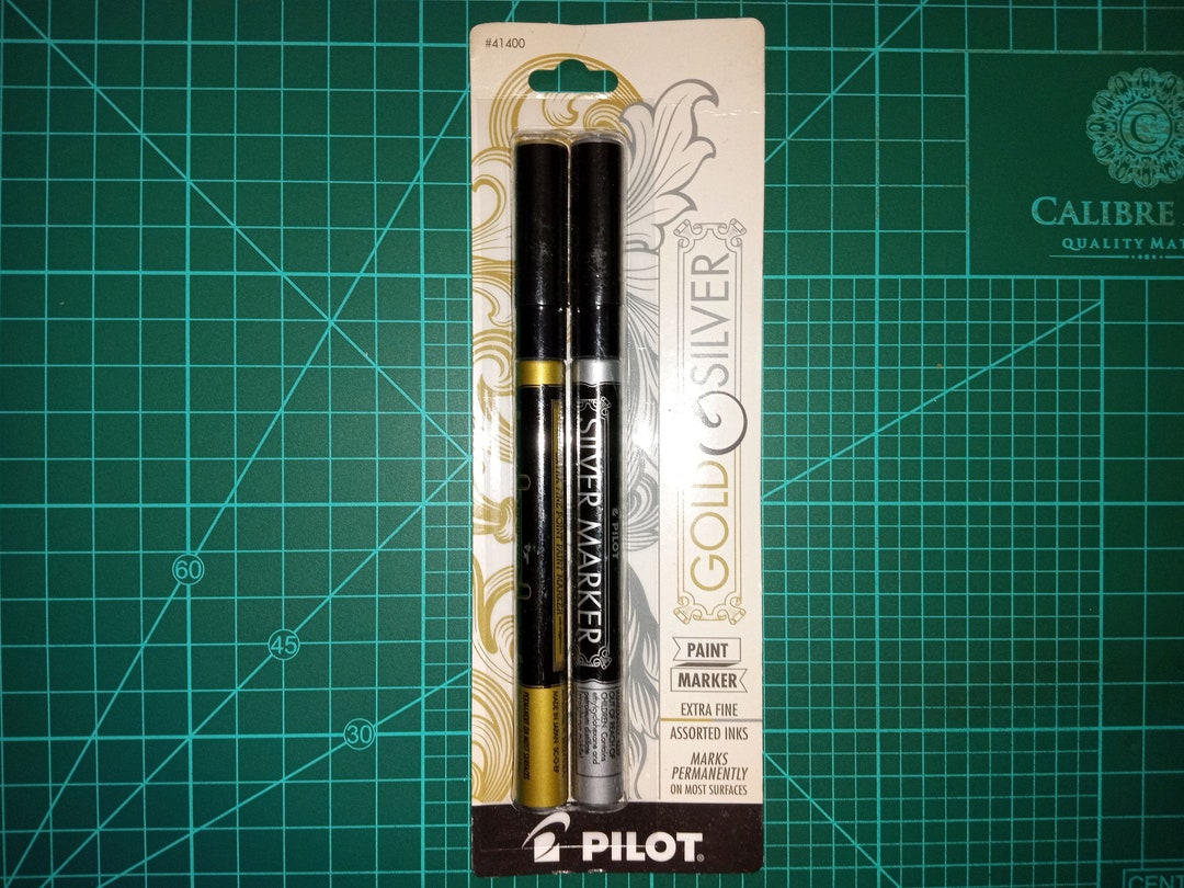 2 Pilot Metallic Markers, Pens, 1 Each of Gold & Silver, 0.5mm Extra ...