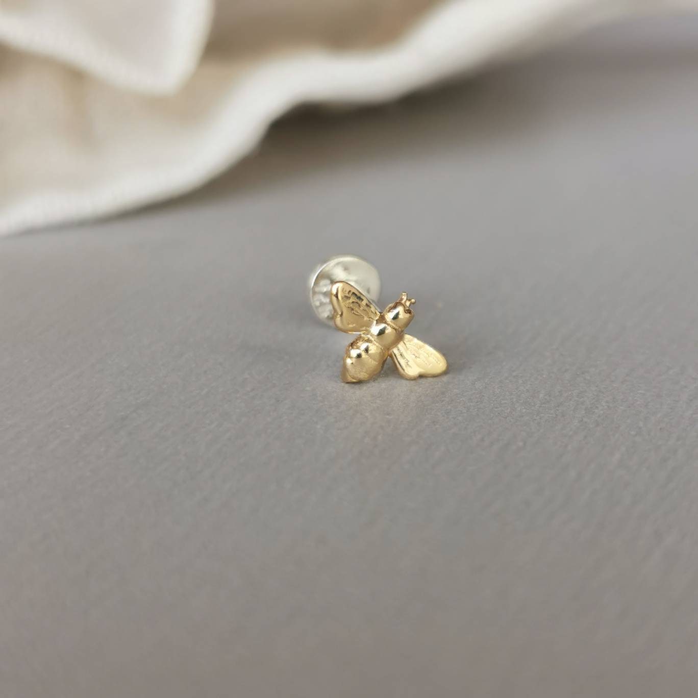 Silver/Gold Mini Bee Helix Tragus Earring 18g/16g Threadless | Etsy