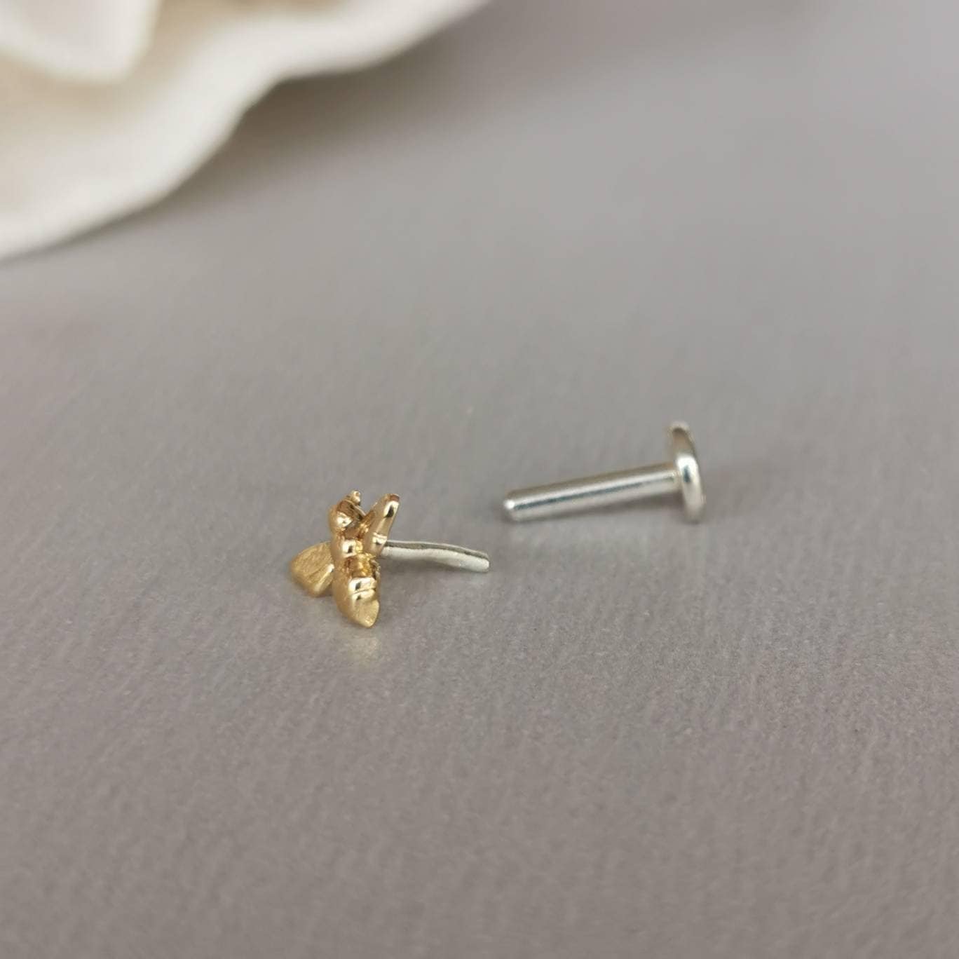 Silver/Gold Mini Bee Helix Tragus Earring 18g/16g Threadless | Etsy