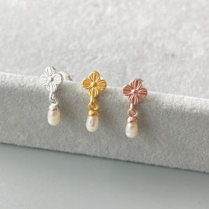 Minimalist Silver Flower Helix Earring Dangle Drop Pearl Tragus Stud ...