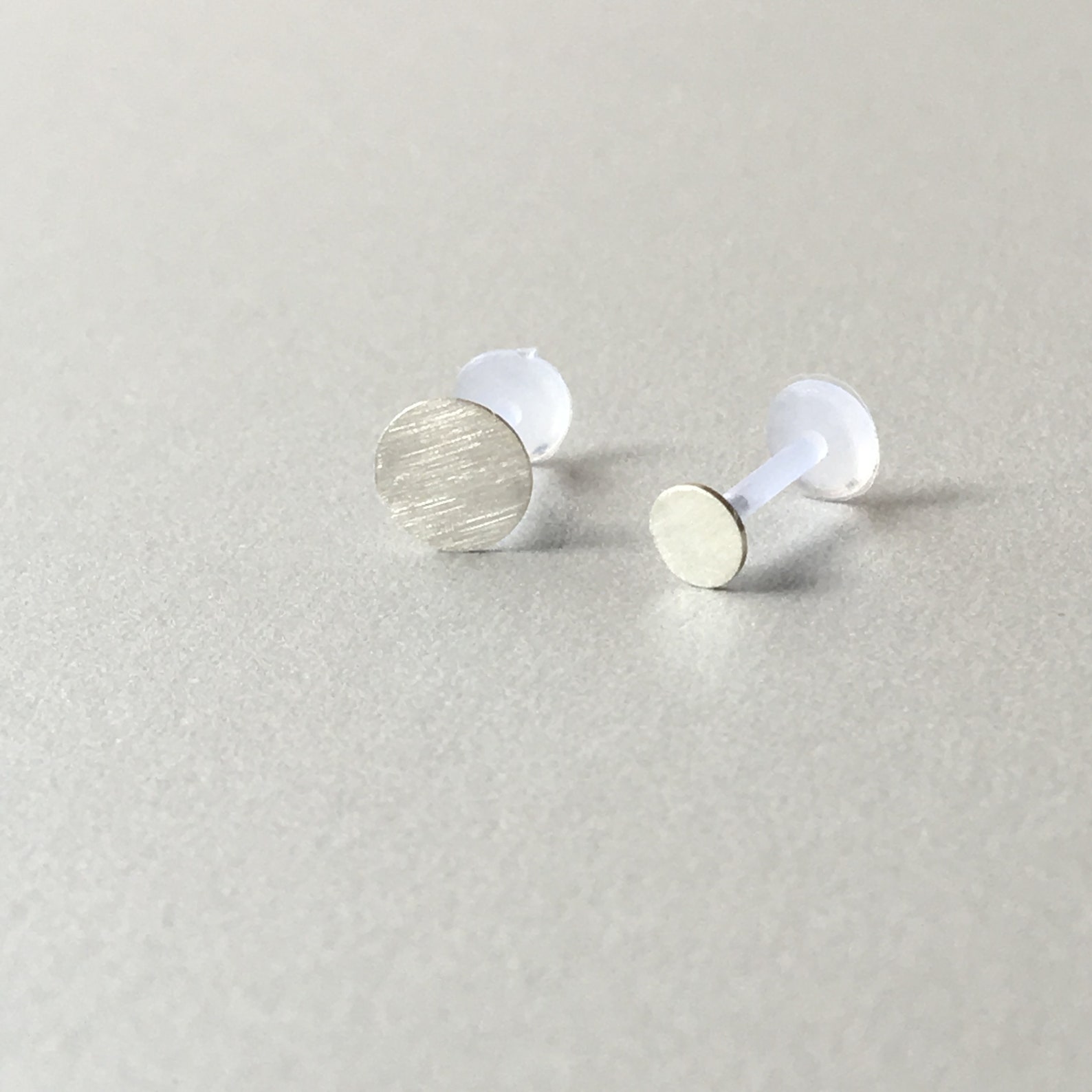 Silver Disc Helix Earring Silver Disc Tragus Piercing - Etsy