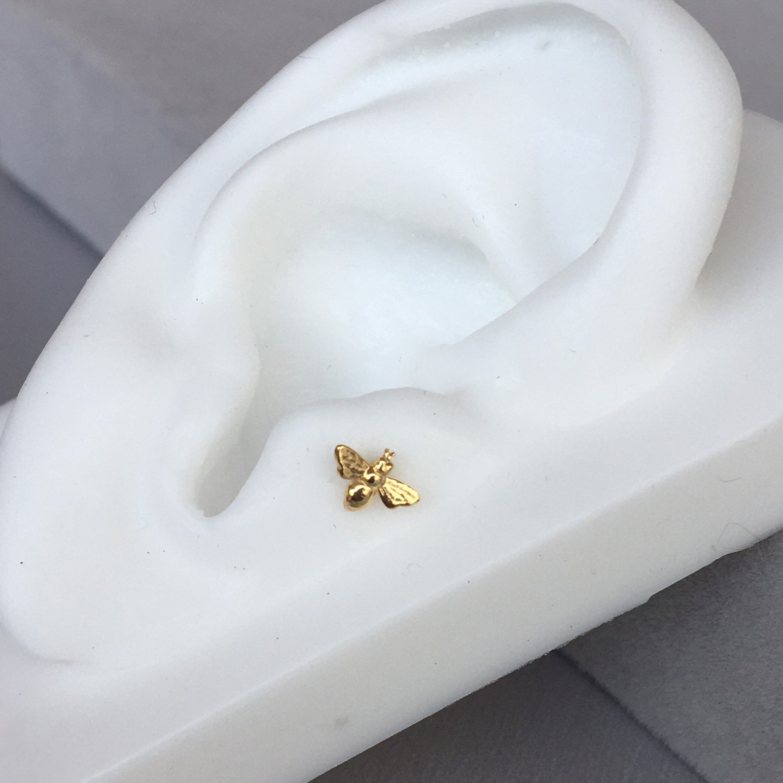 Silver/gold Mini Bee Helix Tragus Earring 18g/16g Threadless - Etsy