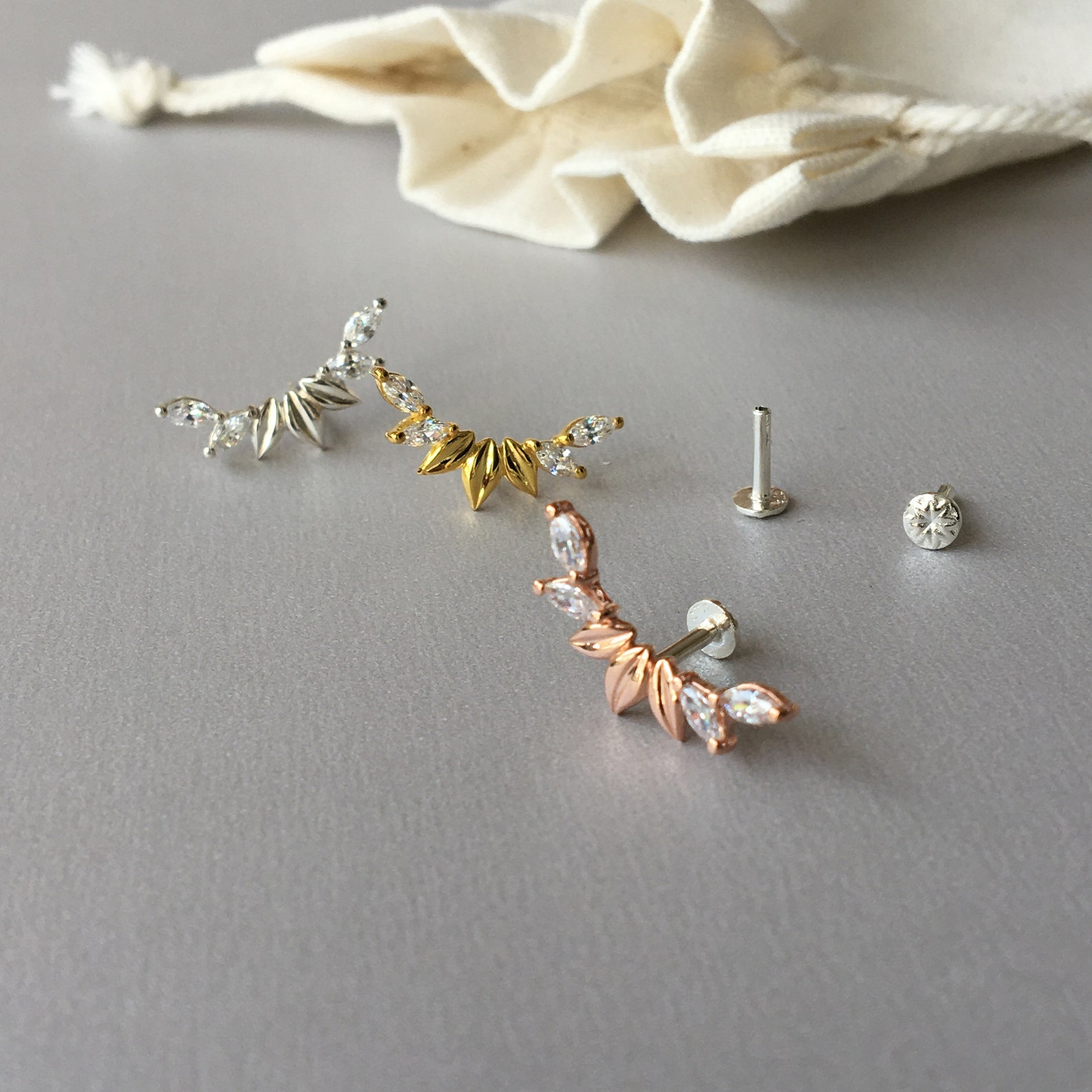 Olive Leaves & CZ Curved Helix Earring 18g/16g Threadless - Etsy