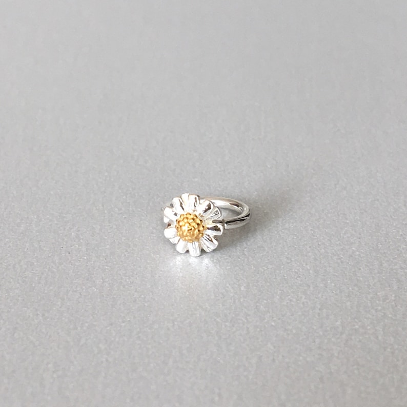 Mini Hoop 6 Mm Daisy Tragus Hoop Earring Helix Hoop Piercing - Etsy
