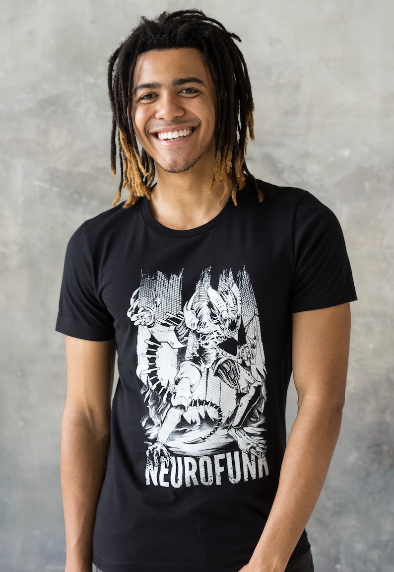 Neurofunk Invasion T-shirt: Alien DJ, Drum & Bass Music - Etsy