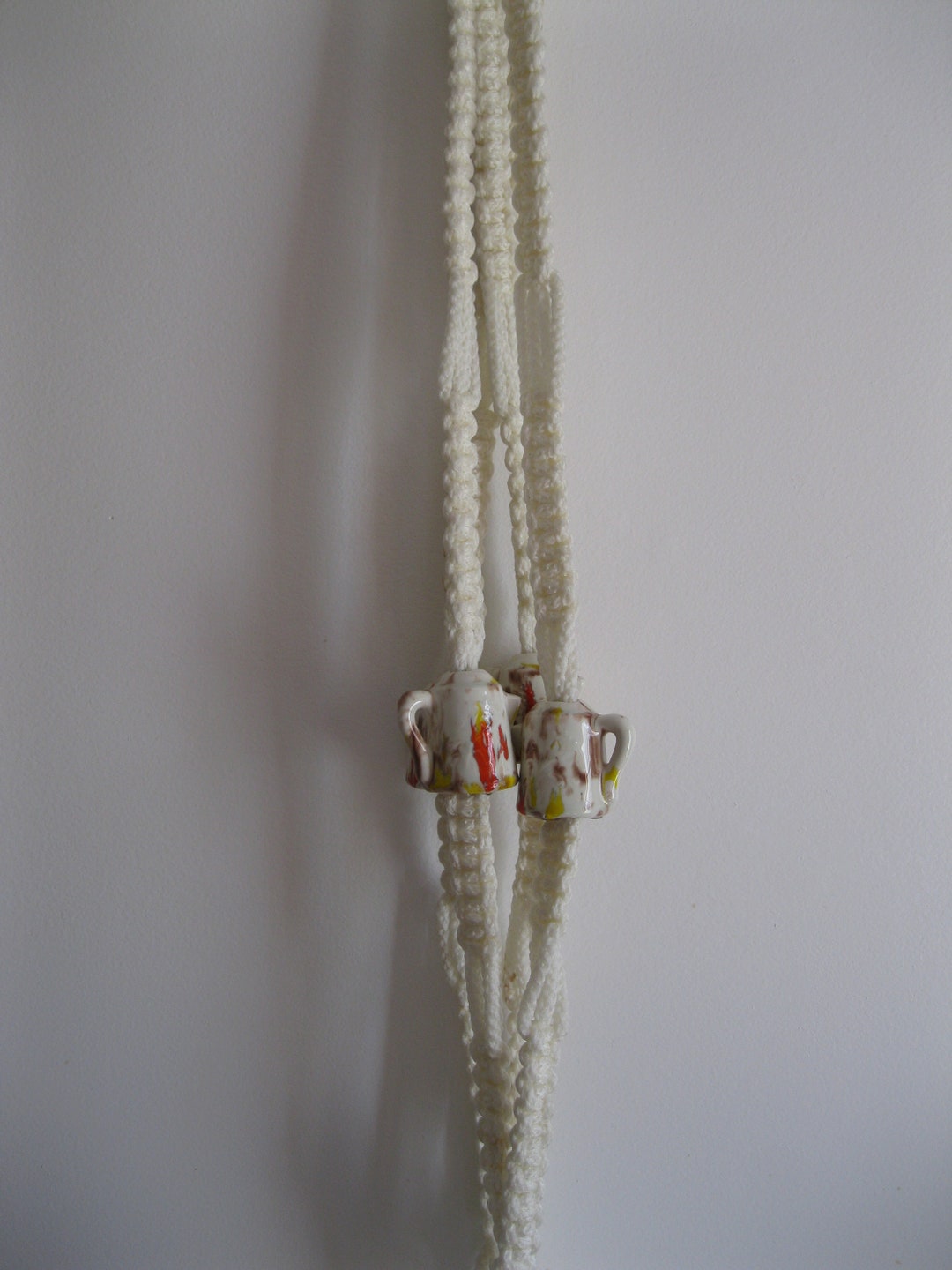 Vintage Tea Pots White Macrame Plant Hanger Ceramic spring Time Indoor ...